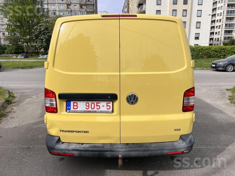 Yellow Volkswagen Transporter 2014 in Riga, with an engine capacity of 2.00 L and mileage of 191 thousand km for 9450 €, photo 5 on AUTOMOTO.COM.LV