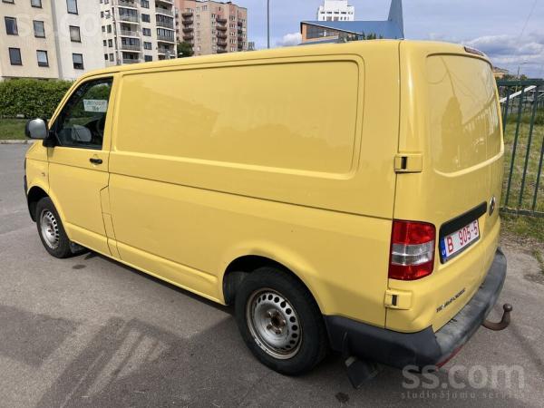 Yellow Volkswagen Transporter 2014 in Riga, with an engine capacity of 2.00 L and mileage of 191 thousand km for 9450 €, photo 6 on AUTOMOTO.COM.LV