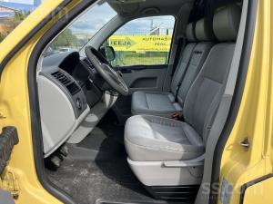 Yellow Volkswagen Transporter 2014 in Riga, with an engine capacity of 2.00 L and mileage of 191 thousand km for 9450 €, photo 9 on AUTOMOTO.COM.LV