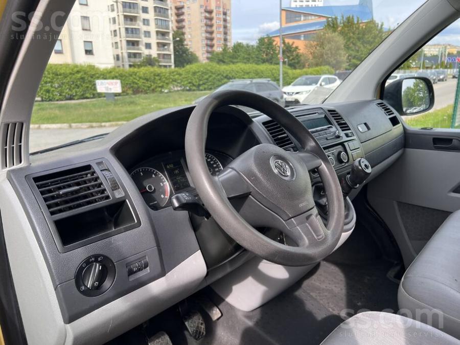 Yellow Volkswagen Transporter 2014 in Riga, with an engine capacity of 2.00 L and mileage of 191 thousand km for 9450 €, photo 11 on AUTOMOTO.COM.LV