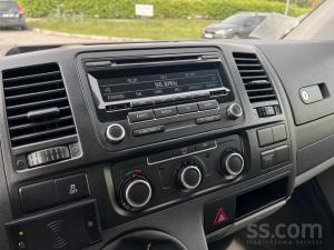 Yellow Volkswagen Transporter 2014 in Riga, with an engine capacity of 2.00 L and mileage of 191 thousand km for 9450 €, photo 13 on AUTOMOTO.COM.LV