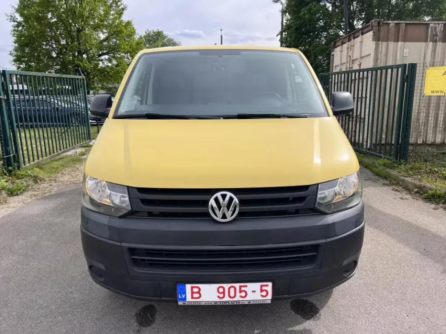 Yellow Volkswagen Transporter 2014 in Riga, with an engine capacity of 2.00 L and mileage of 191 thousand km for 9450 €, photo 3 on AUTOMOTO.COM.LV