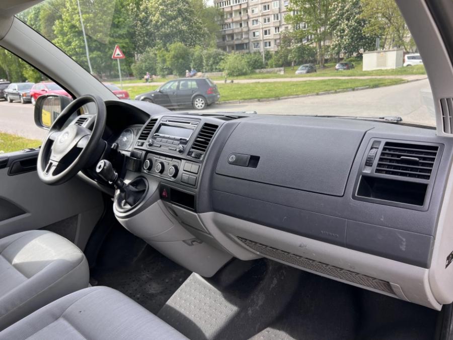 Yellow Volkswagen Transporter 2014 in Riga, with an engine capacity of 2.00 L and mileage of 191 thousand km for 9450 €, photo 19 on AUTOMOTO.COM.LV