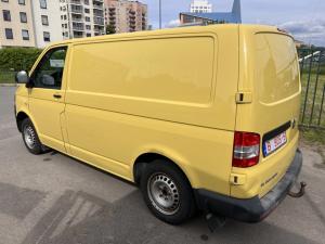 Yellow Volkswagen Transporter 2014 in Riga, with an engine capacity of 2.00 L and mileage of 191 thousand km for 9450 €, photo 31 on AUTOMOTO.COM.LV