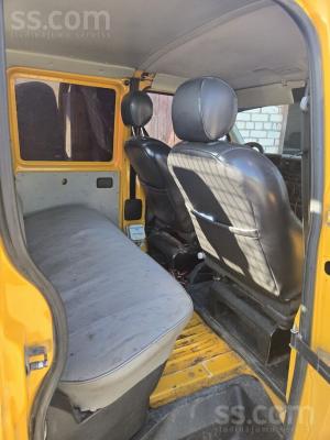 Dzeltens Volkswagen Transporter 1998 Daugavpils, ar dzinēja tilpumu 2.50 L un nobraukumu 664 tūkst. km par 2500 €, foto 10 vietnē AUTOMOTO.COM.LV