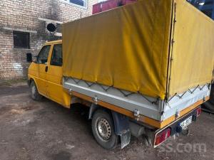 Dzeltens Volkswagen Transporter 2002 Rīga, ar dzinēja tilpumu 2.50 L un nobraukumu 500 tūkst. km par 1500 €, foto 3 vietnē AUTOMOTO.COM.LV