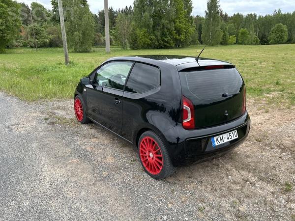 Black Volkswagen Up 2012 in Cesis, with an engine capacity of 1.00 L and mileage of 15 thousand km for 4200 €, photo 3 on AUTOMOTO.COM.LV