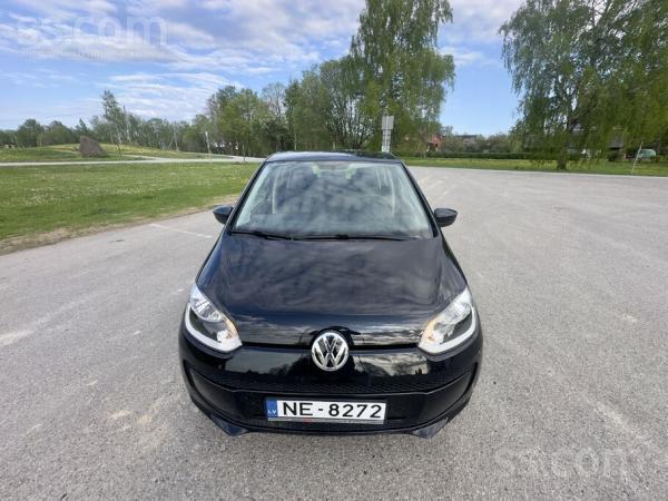 Black Volkswagen Up 2013 in Riga, with an engine capacity of 1.00 L and mileage of 179 thousand km for 3300 €, photo 2 on AUTOMOTO.COM.LV