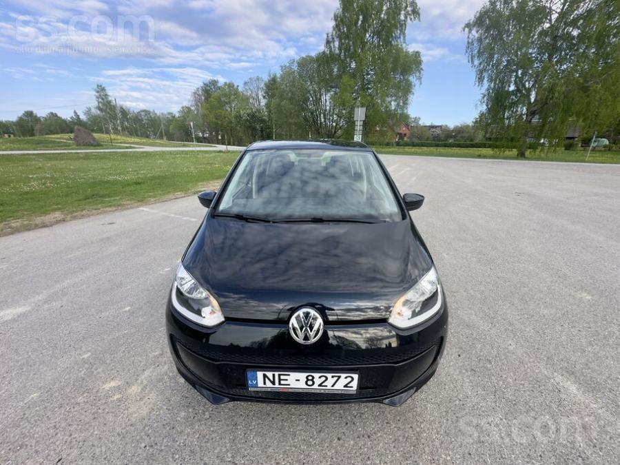 Black Volkswagen Up 2013 in Riga, with an engine capacity of 1.00 L and mileage of 179 thousand km for 3300 €, photo 3 on AUTOMOTO.COM.LV