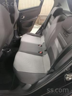 Melns Volkswagen Up 2014 Valmiera, ar dzinēja tilpumu 1.00 L un nobraukumu 120 tūkst. km par 6400 €, foto 9 vietnē AUTOMOTO.COM.LV