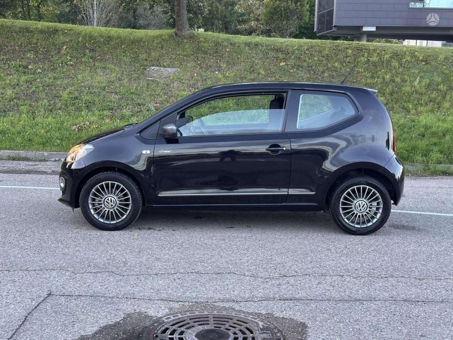 Melns Volkswagen Up 2014 Jonava, ar dzinēja tilpumu 1.00 L un nobraukumu 184 tūkst. km par 3499 €, foto 6 vietnē AUTOMOTO.COM.LV