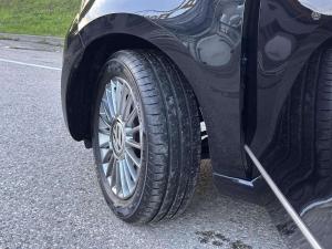 Melns Volkswagen Up 2014 Jonava, ar dzinēja tilpumu 1.00 L un nobraukumu 184 tūkst. km par 3499 €, foto 19 vietnē AUTOMOTO.COM.LV