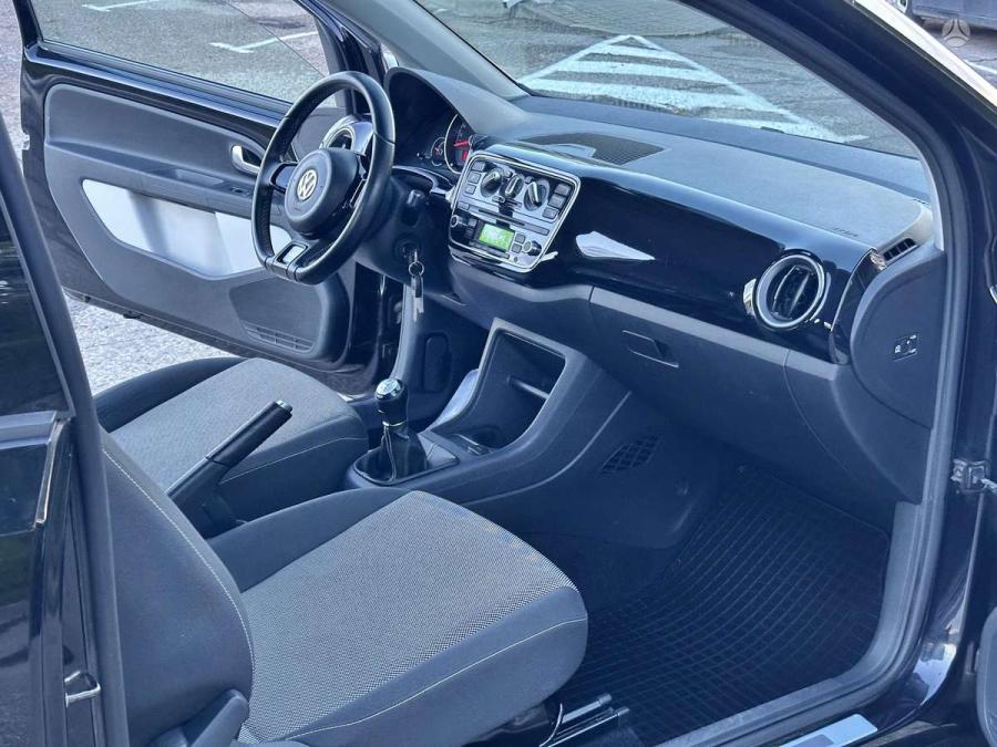 Melns Volkswagen Up 2014 Jonava, ar dzinēja tilpumu 1.00 L un nobraukumu 184 tūkst. km par 3499 €, foto 29 vietnē AUTOMOTO.COM.LV