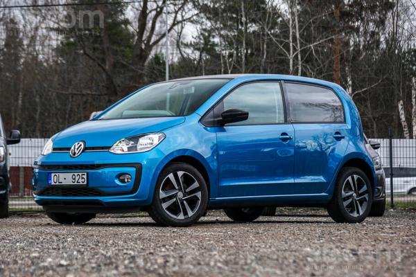 Zils Volkswagen Up 2019 Rīga, ar dzinēja tilpumu 1.00 L un nobraukumu 74 tūkst. km par 8990 €, foto 1 vietnē AUTOMOTO.COM.LV