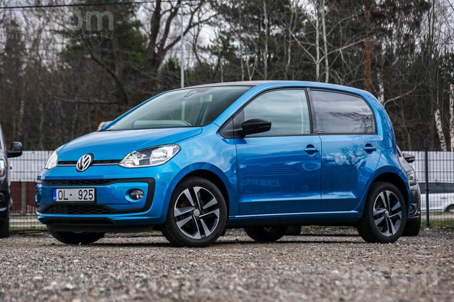 Zils Volkswagen Up 2019 Rīga, ar dzinēja tilpumu 1.00 L un nobraukumu 74 tūkst. km par 8990 €, foto 1 vietnē AUTOMOTO.COM.LV