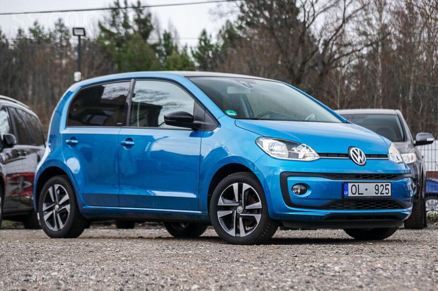 Zils Volkswagen Up 2019 Rīga, ar dzinēja tilpumu 1.00 L un nobraukumu 74 tūkst. km par 8990 €, foto 3 vietnē AUTOMOTO.COM.LV