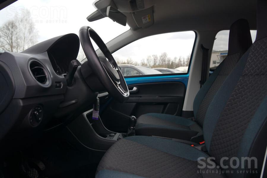 Zils Volkswagen Up 2019 Rīga, ar dzinēja tilpumu 1.00 L un nobraukumu 74 tūkst. km par 8990 €, foto 11 vietnē AUTOMOTO.COM.LV