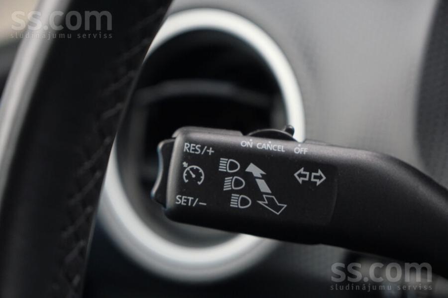 Zils Volkswagen Up 2019 Rīga, ar dzinēja tilpumu 1.00 L un nobraukumu 74 tūkst. km par 8990 €, foto 13 vietnē AUTOMOTO.COM.LV