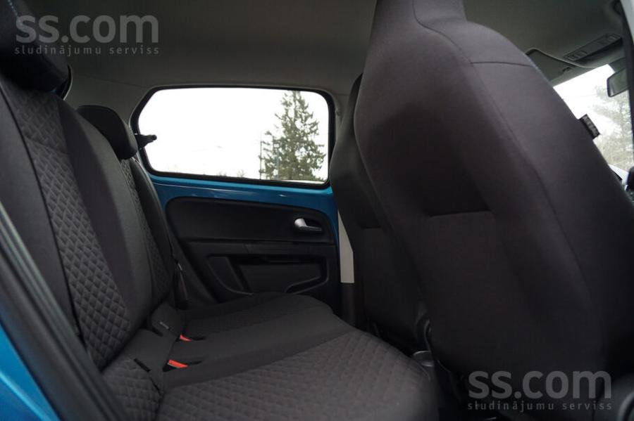 Zils Volkswagen Up 2019 Rīga, ar dzinēja tilpumu 1.00 L un nobraukumu 74 tūkst. km par 8990 €, foto 20 vietnē AUTOMOTO.COM.LV