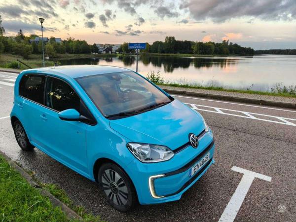 Volkswagen Up 2020 in Vilnius on AUTOMOTO.COM.LV Blue Volkswagen Up 2020 in Vilnius, with an engine capacity of 0.00 L and mileage of 107 thousand km for 8650 €, photo 1 on AUTOMOTO.COM.LV