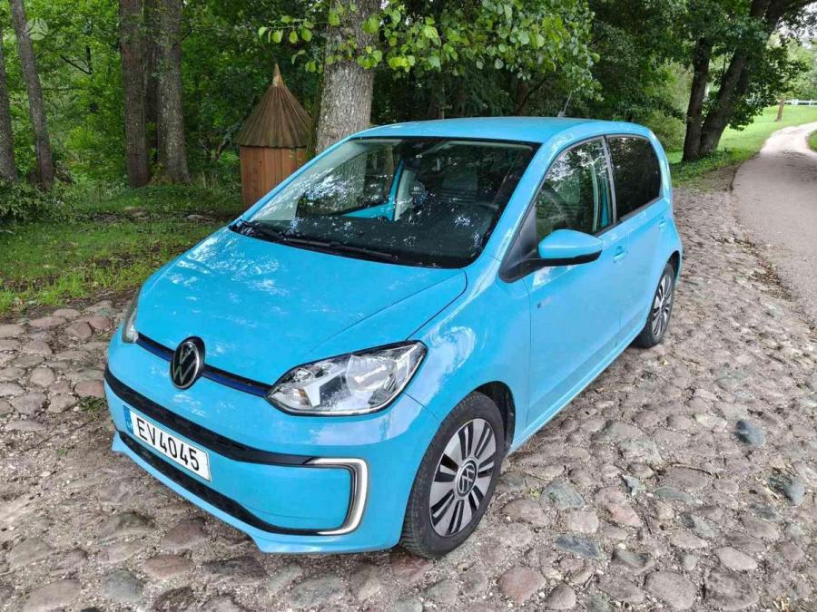 Blue Volkswagen Up 2020 in Vilnius, with an engine capacity of 0.00 L and mileage of 107 thousand km for 8650 €, photo 20 on AUTOMOTO.COM.LV