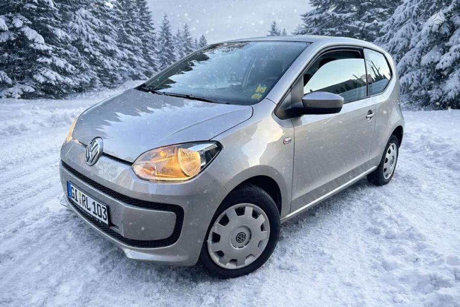 Pelēks Volkswagen Up 2013 Viļņa, ar dzinēja tilpumu 1.00 L un nobraukumu 185 tūkst. km par 2800 €, foto 1 vietnē AUTOMOTO.COM.LV