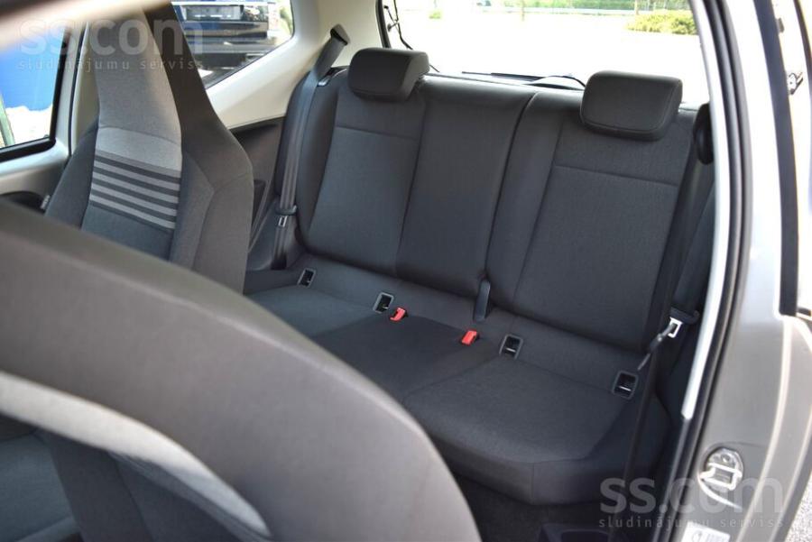Grey Volkswagen Up 2022 in Riga, with an engine capacity of 1.00 L and mileage of 26 thousand km for 6500 €, photo 12 on AUTOMOTO.COM.LV