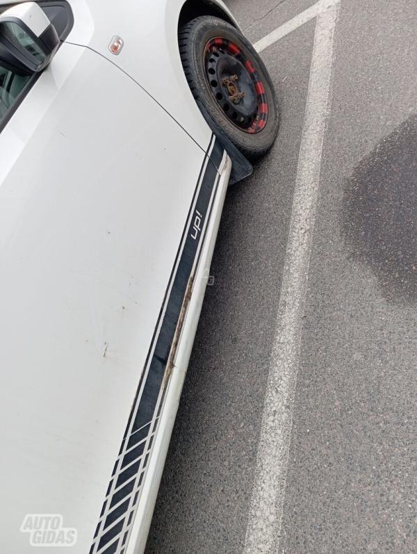 Volkswagen Up 2014 Viļņa, ar dzinēja tilpumu 1.00 L un nobraukumu 209 tūkst. km par 1200 €, foto 7 vietnē AUTOMOTO.COM.LV