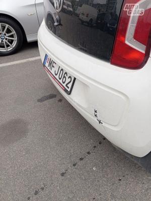 Volkswagen Up 2014 in Vilnius, with an engine capacity of 1.00 L and mileage of 209 thousand km for 1200 €, photo 9 on AUTOMOTO.COM.LV