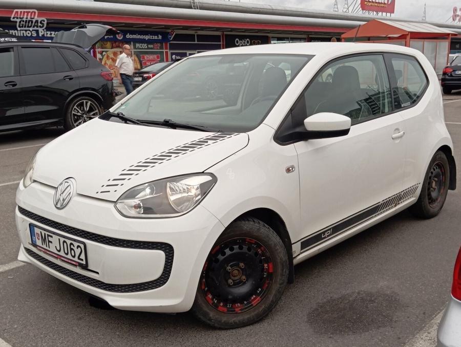 Volkswagen Up 2014 in Vilnius, with an engine capacity of 1.00 L and mileage of 209 thousand km for 1200 €, photo 4 on AUTOMOTO.COM.LV