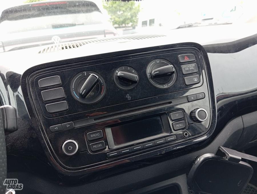 Volkswagen Up 2014 Viļņa, ar dzinēja tilpumu 1.00 L un nobraukumu 209 tūkst. km par 1000 €, foto 16 vietnē AUTOMOTO.COM.LV
