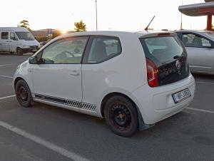 Volkswagen Up 2014 Viļņa, ar dzinēja tilpumu 1.00 L un nobraukumu 209 tūkst. km par 900 €, foto 3 vietnē AUTOMOTO.COM.LV