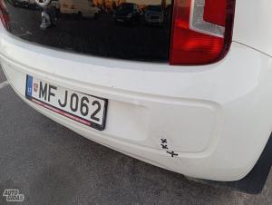 Volkswagen Up 2014 in Vilnius, with an engine capacity of 1.00 L and mileage of 209 thousand km for 900 €, photo 9 on AUTOMOTO.COM.LV