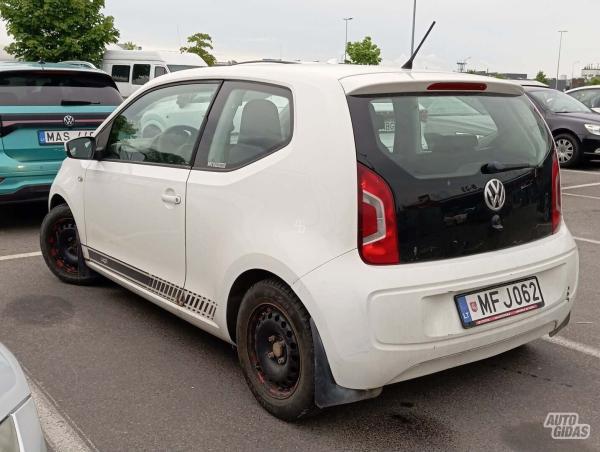 Volkswagen Up 2014 in Vilnius, with an engine capacity of 1.00 L and mileage of 209 thousand km for 850 €, photo 4 on AUTOMOTO.COM.LV