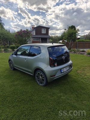 Volkswagen Up 2017 Jelgava, ar dzinēja tilpumu 1.00 L un nobraukumu 158 tūkst. km par 5700 €, foto 4 vietnē AUTOMOTO.COM.LV