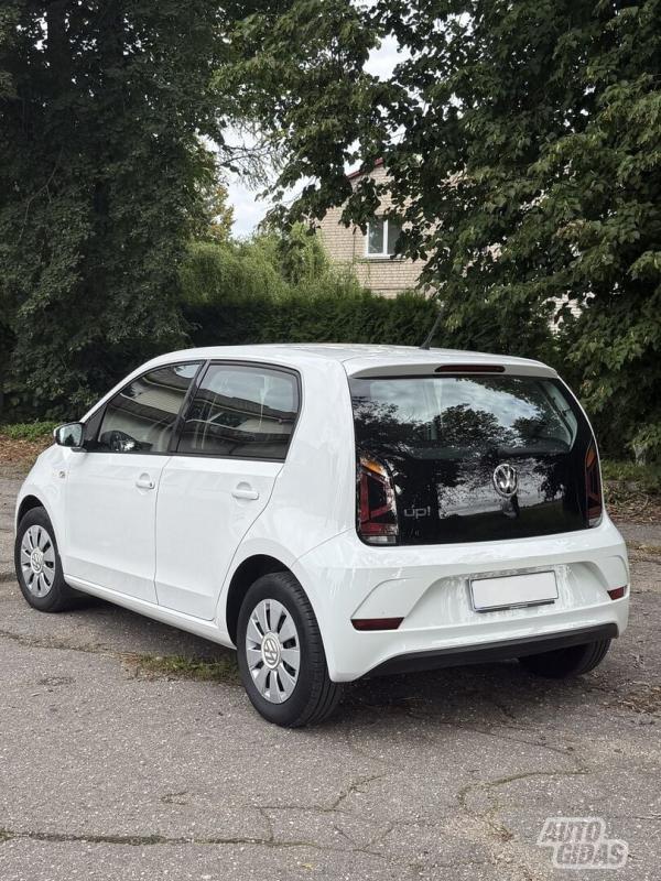 Volkswagen Up 2019 in Raseiniai, with an engine capacity of 1.00 L and mileage of 52 thousand km for 9075 €, photo 4 on AUTOMOTO.COM.LV