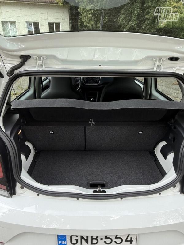 Volkswagen Up 2019 in Raseiniai, with an engine capacity of 1.00 L and mileage of 52 thousand km for 9075 €, photo 9 on AUTOMOTO.COM.LV