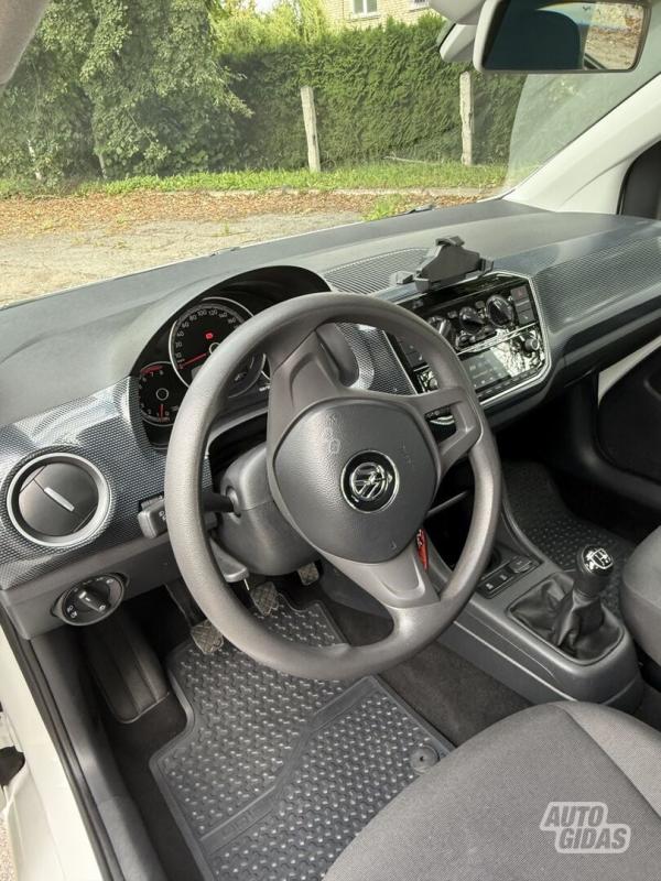 Volkswagen Up 2019 in Raseiniai, with an engine capacity of 1.00 L and mileage of 52 thousand km for 9075 €, photo 10 on AUTOMOTO.COM.LV