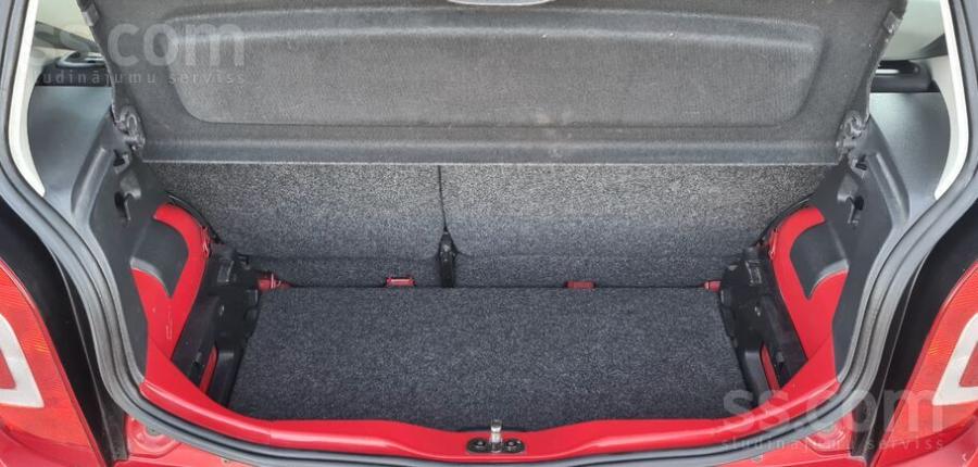 Red Volkswagen Up 2012 in Jurmala, with an engine capacity of 1.00 L and mileage of 116 thousand km for 3750 €, photo 11 on AUTOMOTO.COM.LV