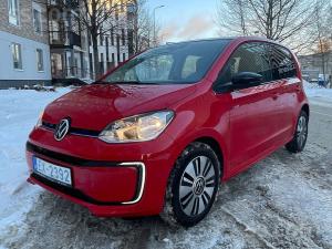 Красный Фольксваген Ап 2020 в Рига, объемом двигателя 0.00 л и пробегом 58 тыс. км за 10000 €, фото  на AUTOMOTO.COM.LV