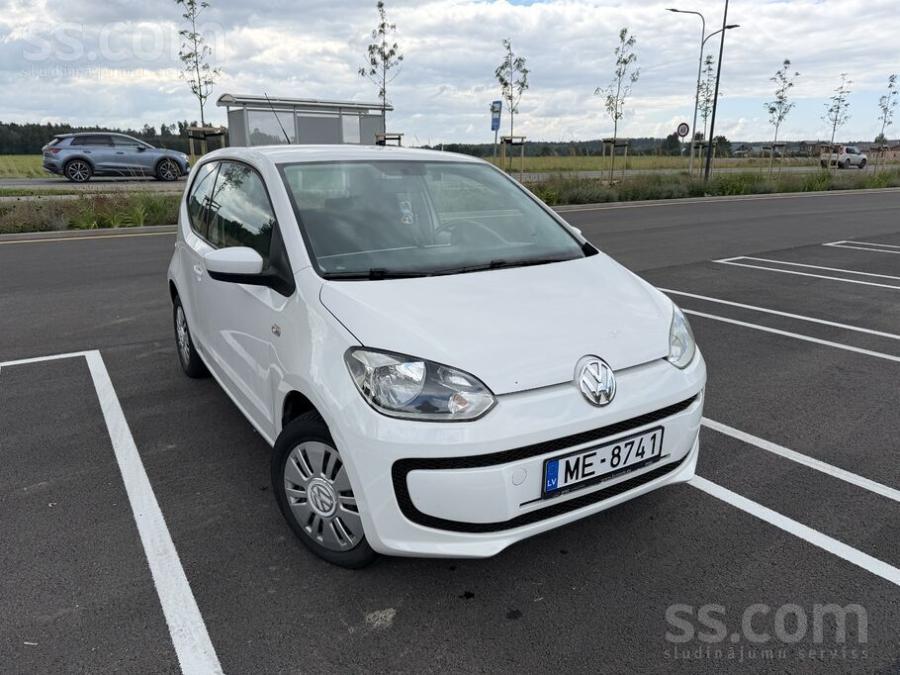 White Volkswagen Up 2012 in Riga, with an engine capacity of 1.00 L and mileage of 206 thousand km for 3650 €, photo 1 on AUTOMOTO.COM.LV