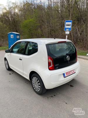 Balts Volkswagen Up 2013 Kauņa, ar dzinēja tilpumu 1.00 L un nobraukumu 205 tūkst. km par 2400 €, foto 3 vietnē AUTOMOTO.COM.LV