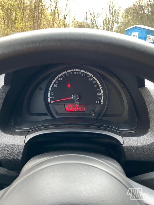 Balts Volkswagen Up 2013 Kauņa, ar dzinēja tilpumu 1.00 L un nobraukumu 205 tūkst. km par 2400 €, foto 6 vietnē AUTOMOTO.COM.LV