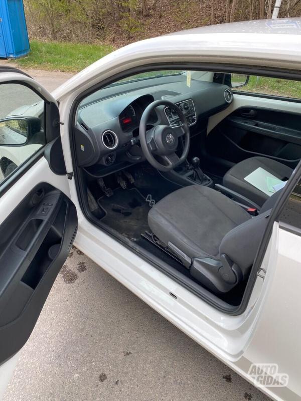 Balts Volkswagen Up 2013 Kauņa, ar dzinēja tilpumu 1.00 L un nobraukumu 205 tūkst. km par 2400 €, foto 8 vietnē AUTOMOTO.COM.LV