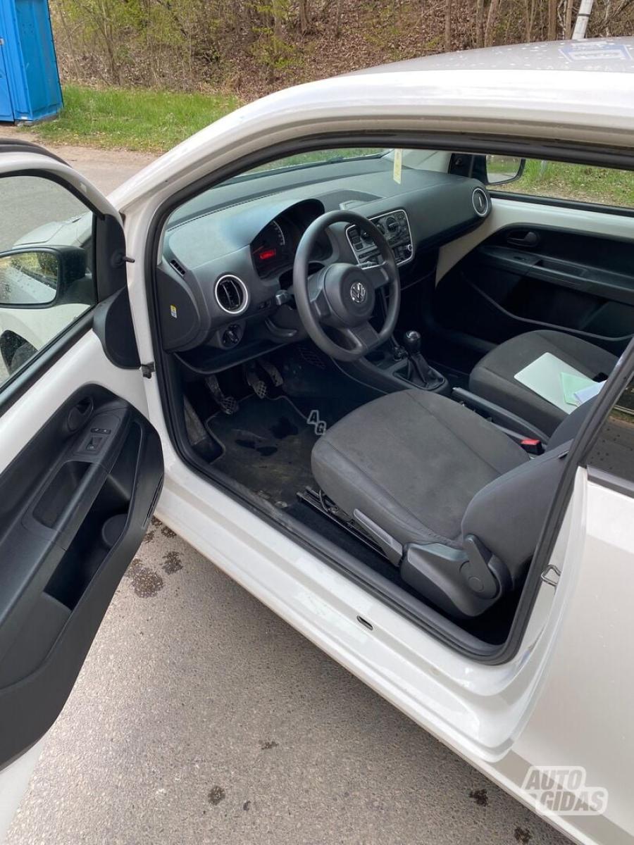 Balts Volkswagen Up 2013 Kauņa, ar dzinēja tilpumu 1.00 L un nobraukumu 205 tūkst. km par 2400 €, foto 9 vietnē AUTOMOTO.COM.LV
