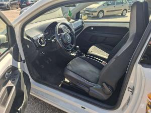 White Volkswagen Up 2011 in Plunge, with an engine capacity of 1.00 L and mileage of 233 thousand km for 1950 €, photo 6 on AUTOMOTO.COM.LV