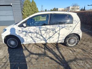 White Volkswagen Up 2012 in Tallinn, with an engine capacity of 1.00 L and mileage of 212 thousand km for 2999 €, photo 3 on AUTOMOTO.COM.LV