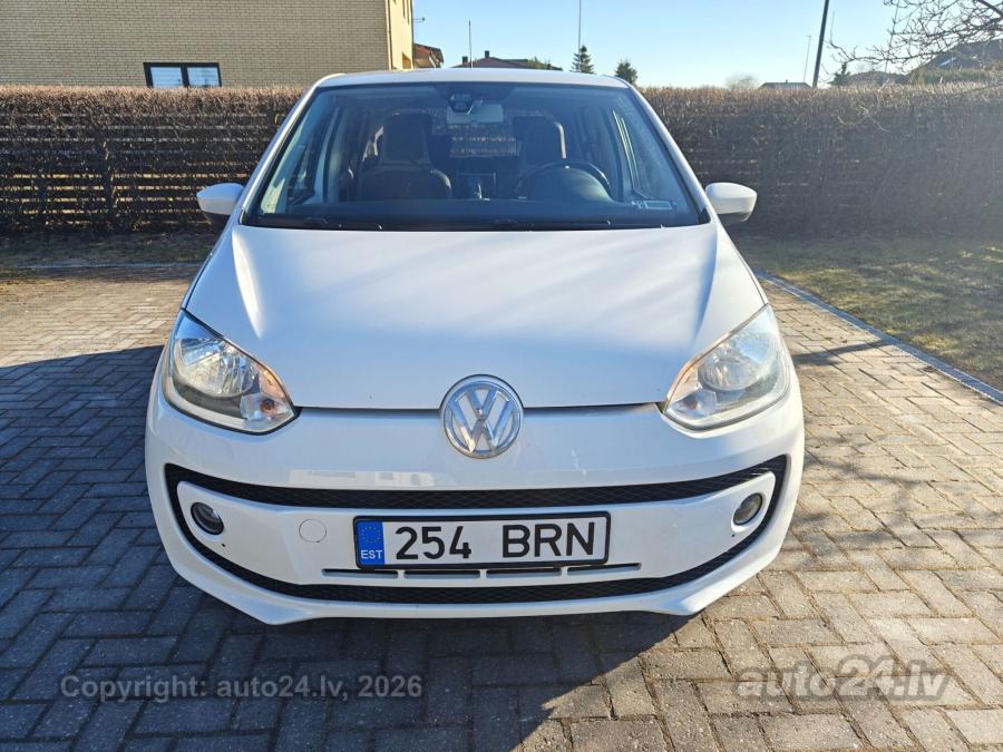 White Volkswagen Up 2012 in Tallinn, with an engine capacity of 1.00 L and mileage of 212 thousand km for 2999 €, photo 9 on AUTOMOTO.COM.LV