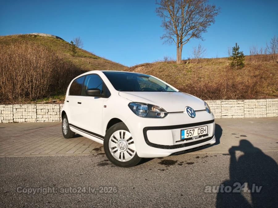 White Volkswagen Up 2013 in Tallinn, with an engine capacity of 1.00 L and mileage of 166 thousand km for 5100 €, photo 1 on AUTOMOTO.COM.LV