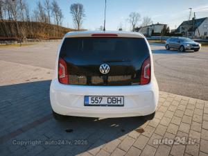 White Volkswagen Up 2013 in Tallinn, with an engine capacity of 1.00 L and mileage of 166 thousand km for 5100 €, photo 7 on AUTOMOTO.COM.LV